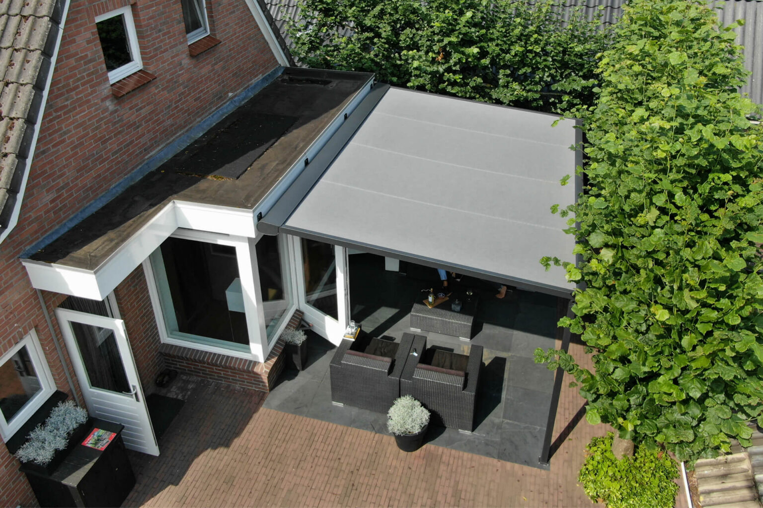 Optimale veranda privacy met screens en verandazonwering